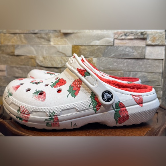 CROCS | Shoes | Men 5 Woman 7 Crocs Classic Lined Clog In The White And ...